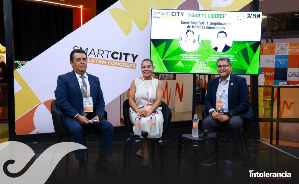 Destaca Lupita Cuautle Ventanilla Digital en el congreso Smart City ...