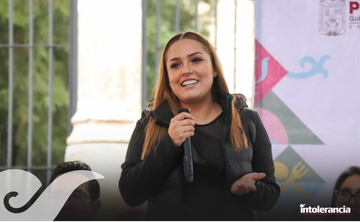 Entrega SMDIF de Huejotzingo despensas del programa “De corazón a corazón”